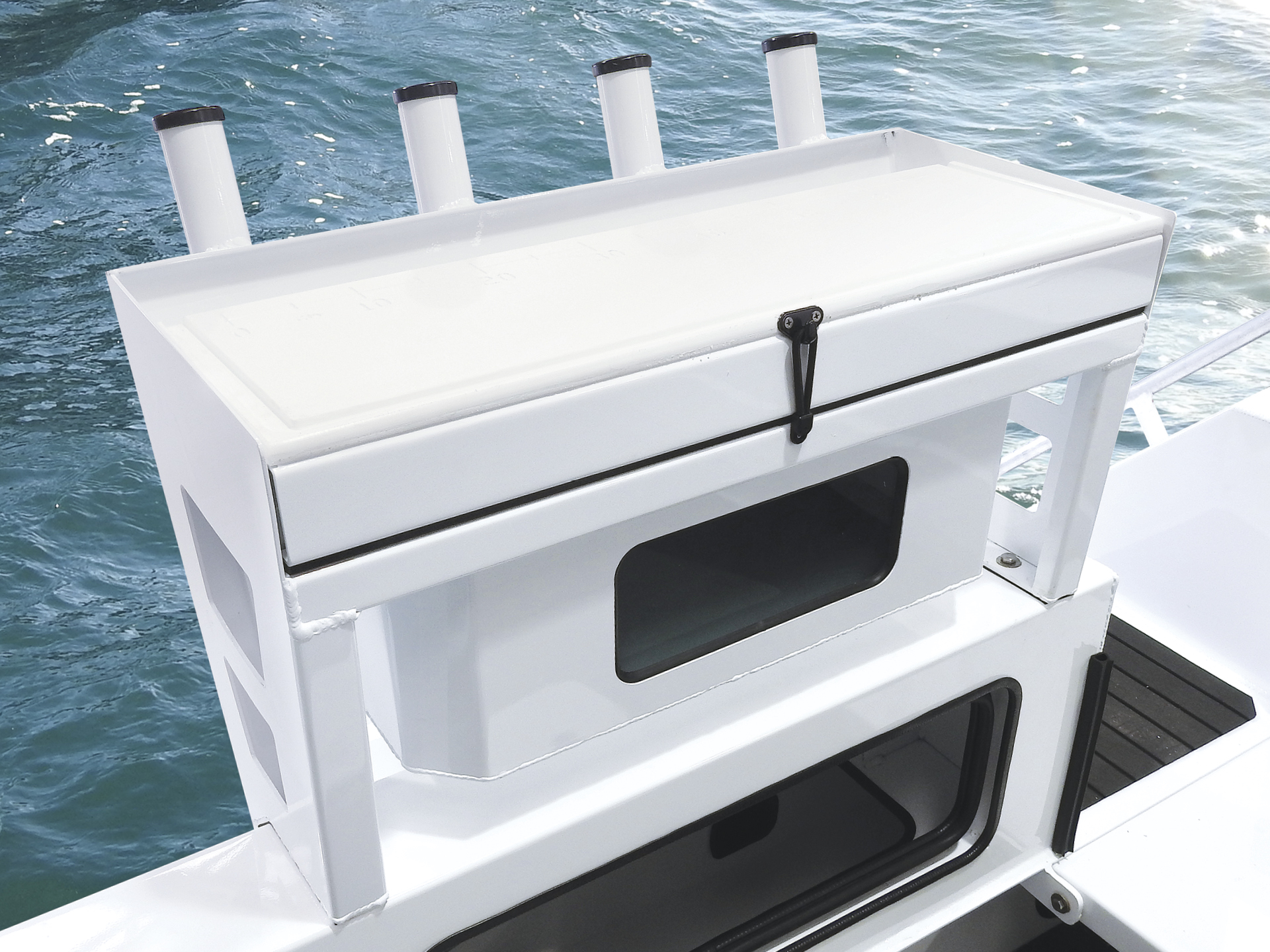 Centre Cabins | Formosa Marine