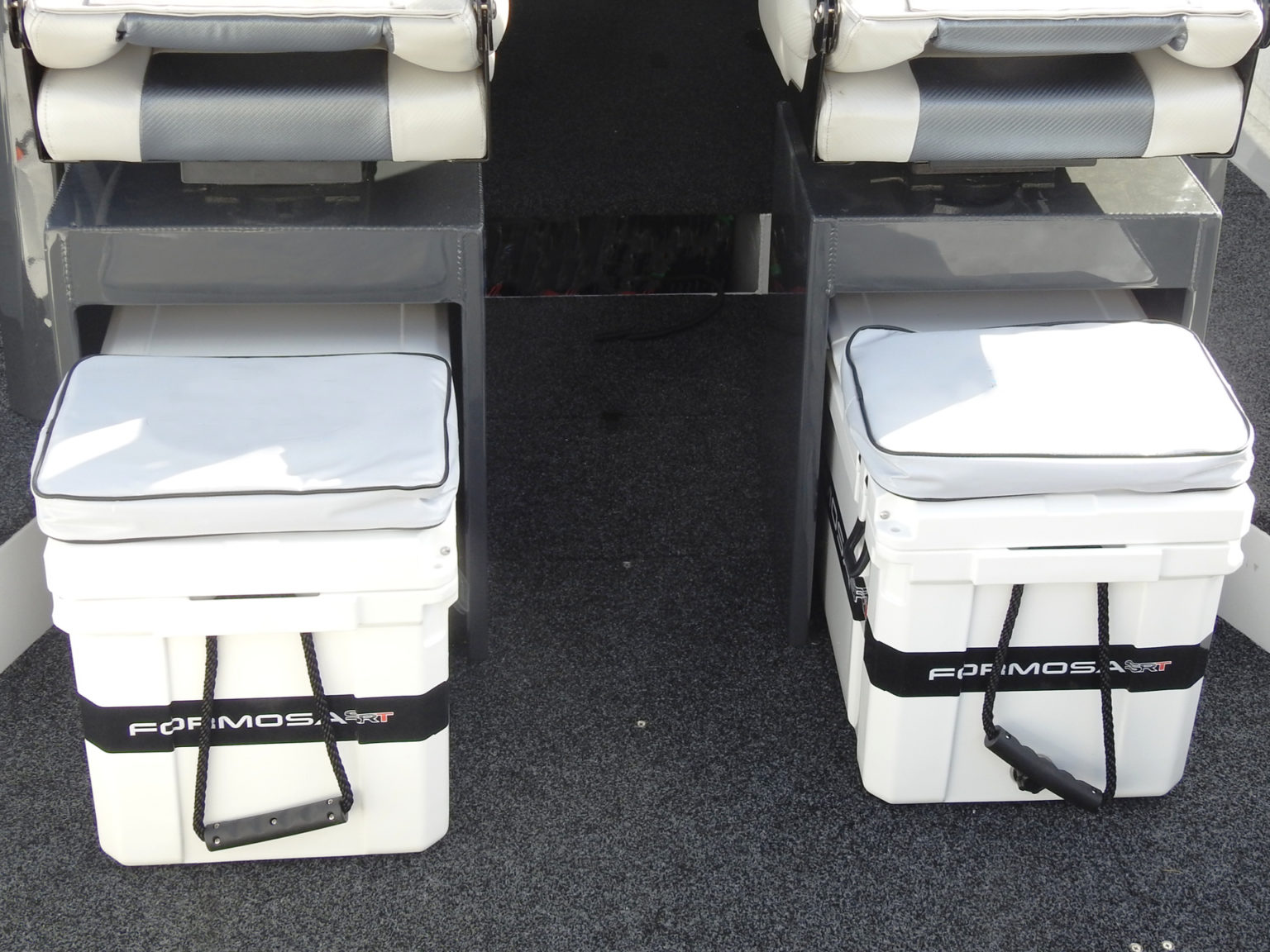 Enclosed Centre Cabin Hardtops | Formosa Marine